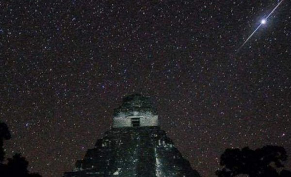 “Uno de los observatorios más importantes del mundo maya" comenta ...