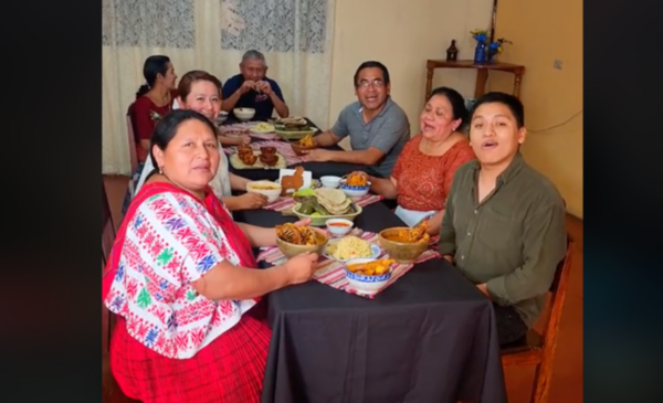 Conoce cómo hacer un tradicional Kak'ik al estilo chapín