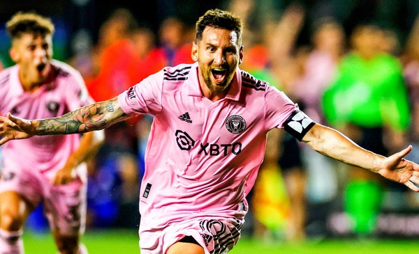 Messi marca el gol del triunfo en su estreno con el Inter Miami