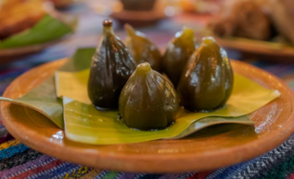 Conoce cómo hacer unos tradicionales higos en miel como los de Guate